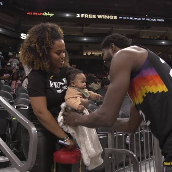 Deandre Ayton: Stats| Salary| Pick| Wife| Child| College| ESPN ...