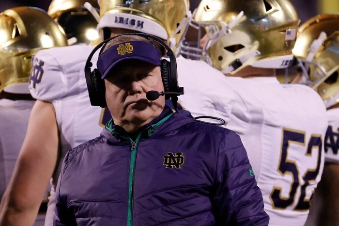 Brian Kelly: How many years has coached at Notre Dame| CNBC| Salary ...