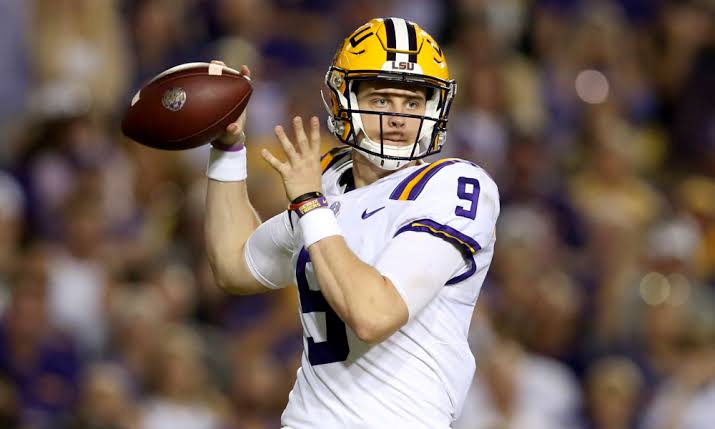 Joe Burrow: Get the gat| Week 18| Dancing| Locker room - sportsjone