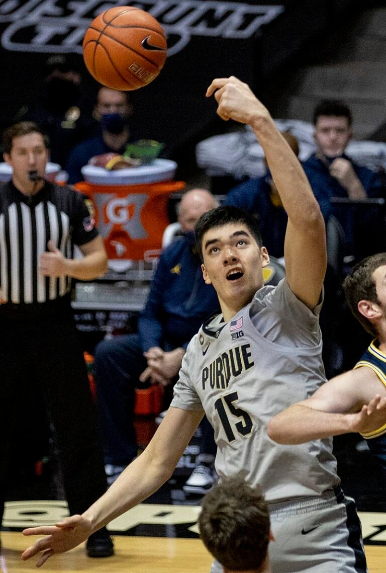 Zach Edey: What nationality is| Mother| What ethnicity is - sportsjone