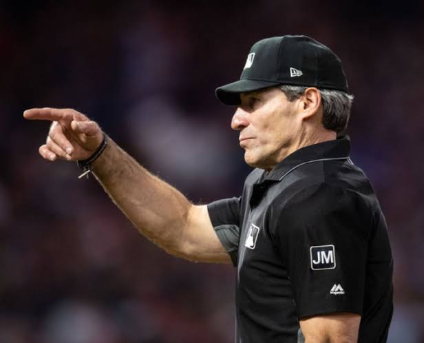 Angel Hernandez: Salary| Autograph| Why is an umpire| worst calls ...
