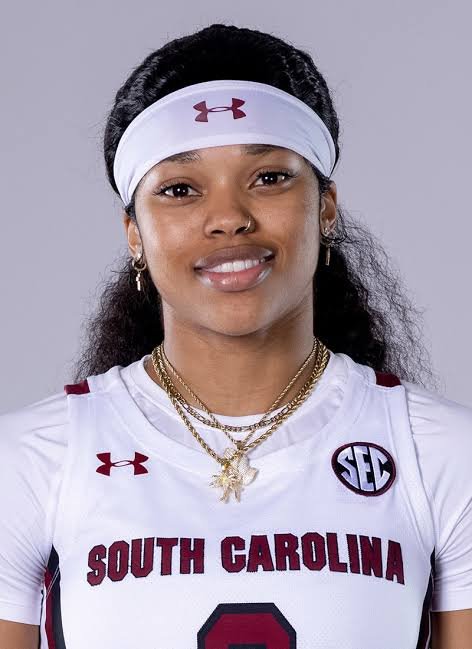 Destiny Henderson: South carolina| Height| How tall is - sportsjone