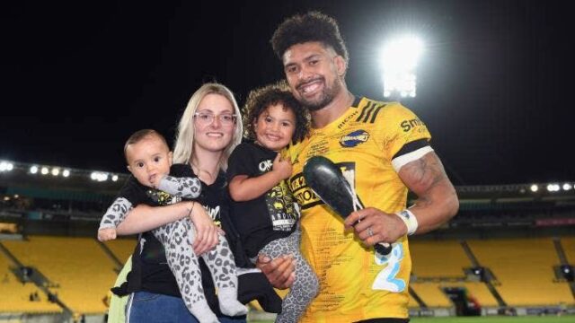 Ardie Savea: Wife| Age| Position| Salary| Bench press - sportsjone