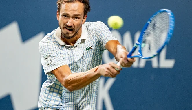 Daniil Medvedev: Career earnings| Meltdown| Wife| Net Worth - sportsjone