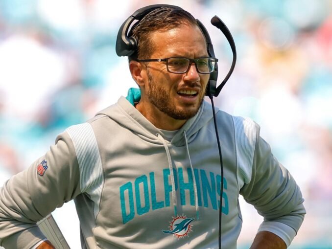 Mike McDaniel: Did play football| Dad| Before and after miami - sportsjone