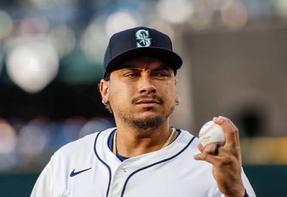 Josh Naylor: Where is from| Height| Parents| Nationality| GIF - sportsjone