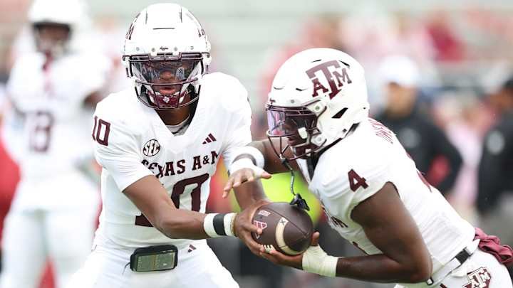 Texas A&M vs Arkansas: A Thrilling SEC Showdown in the 2025 College ...