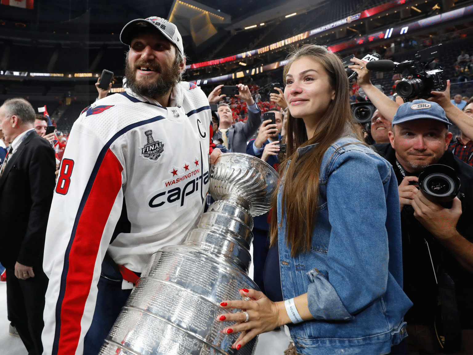 Alexander Ovechkin: Wife| Games played| Retire| Young - sportsjone