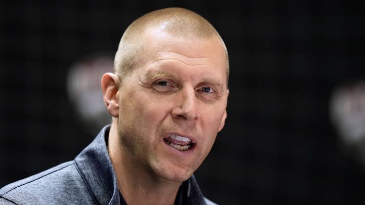 Mark Pope: Twitter| Wife| Coaching career| Is mormon| Buyout| Press ...