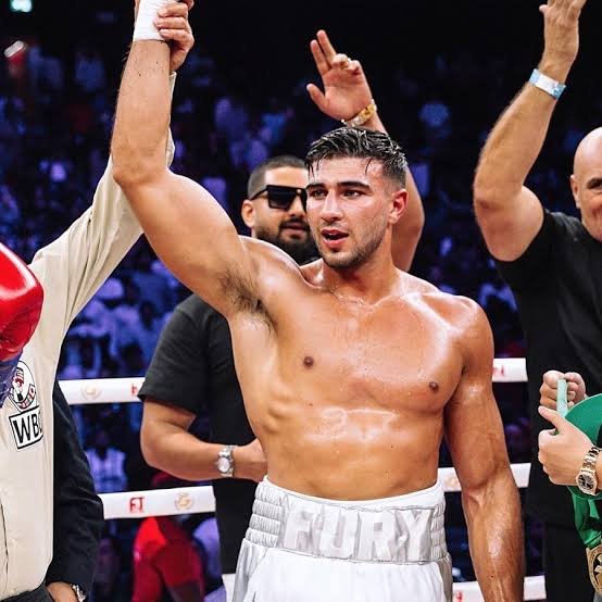 Tommy Fury: Tyson Fury| Father| Mom| Vs Jake Paul who won - sportsjone