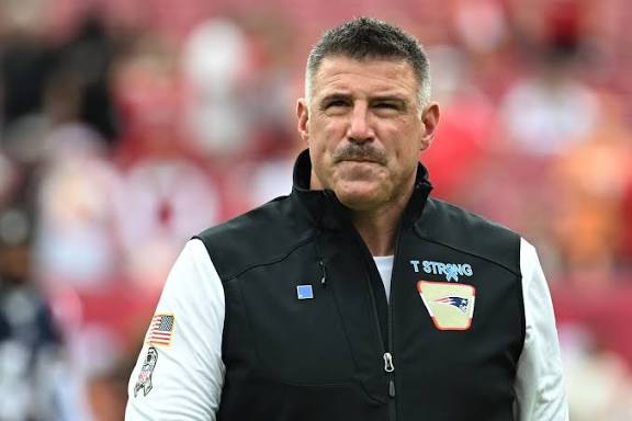 Mike Vrabel: Mustache| Why does have a mustache| Where is from - sportsjone