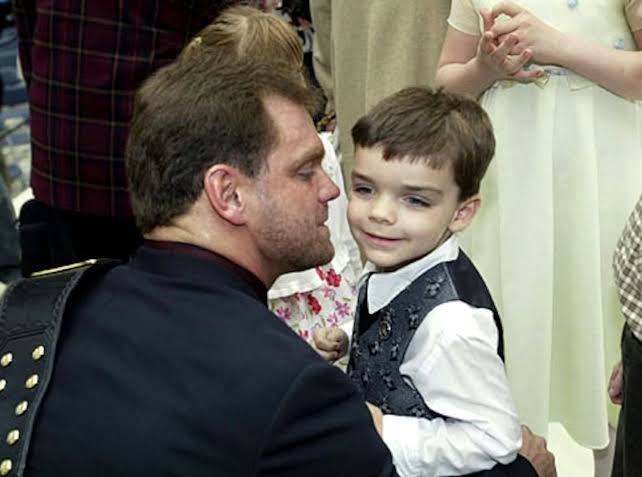 Chris Benoit: Cause of death| Story| Wife and son| How did he die ...