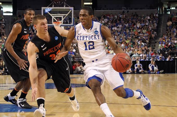Kentucky Basketball: UK vs Santa Clara Preview, Score Updates, TV ...