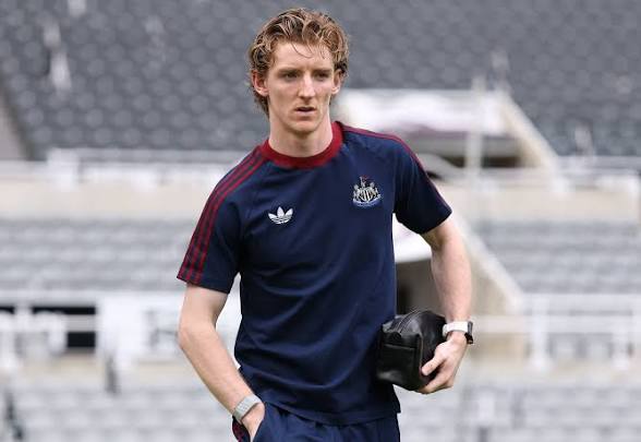 Anthony Gordon: Barcelona| Stats| Position| Newcastle| World cup ...