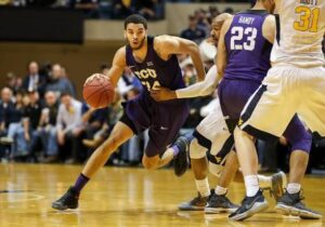 Kenrich Williams: Stats| Hair| Height| Contract| Wife| High school ...